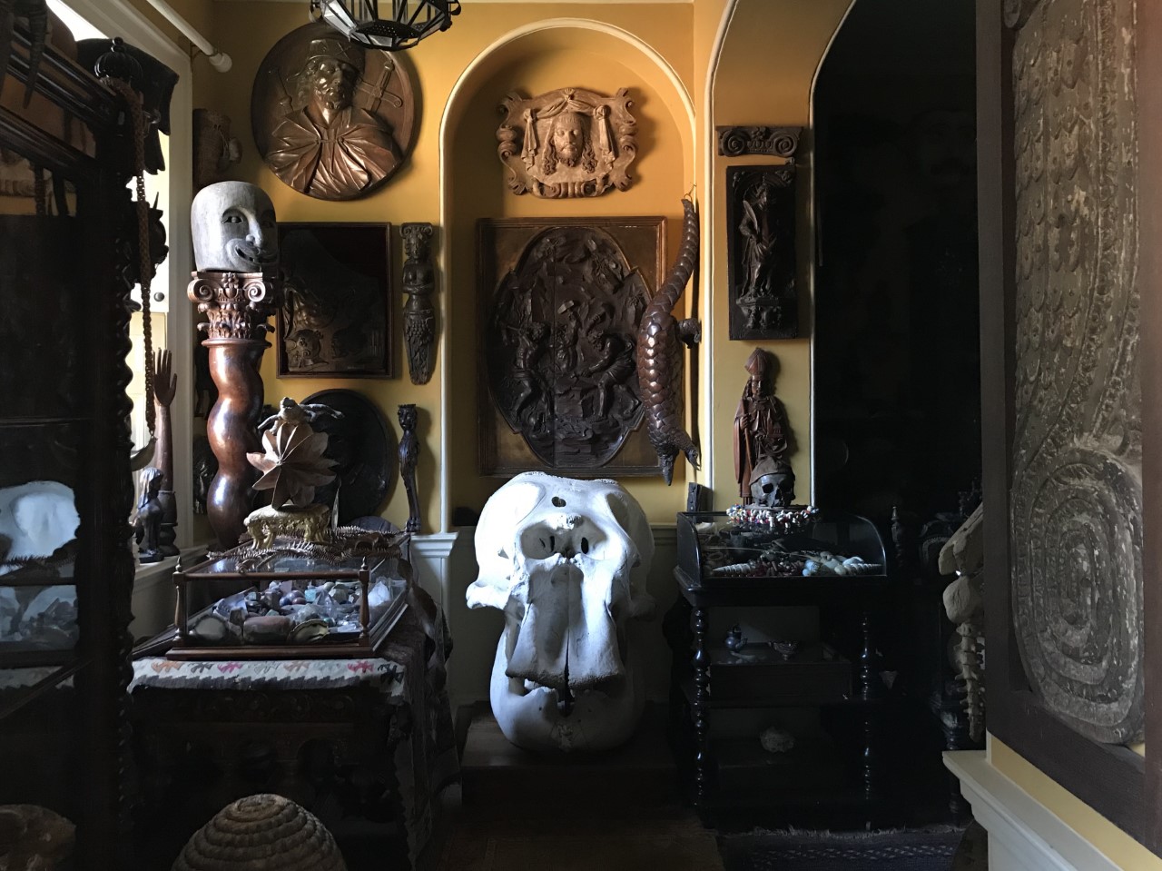 The Most Enchanting House in England – Milo Dickinson